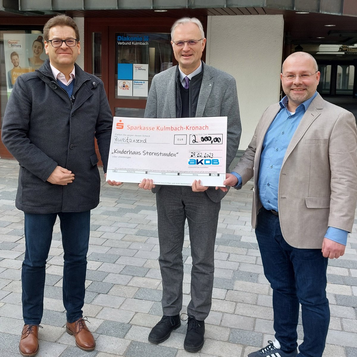 Mitarbeitende der AKDB spenden 2.000 EUR